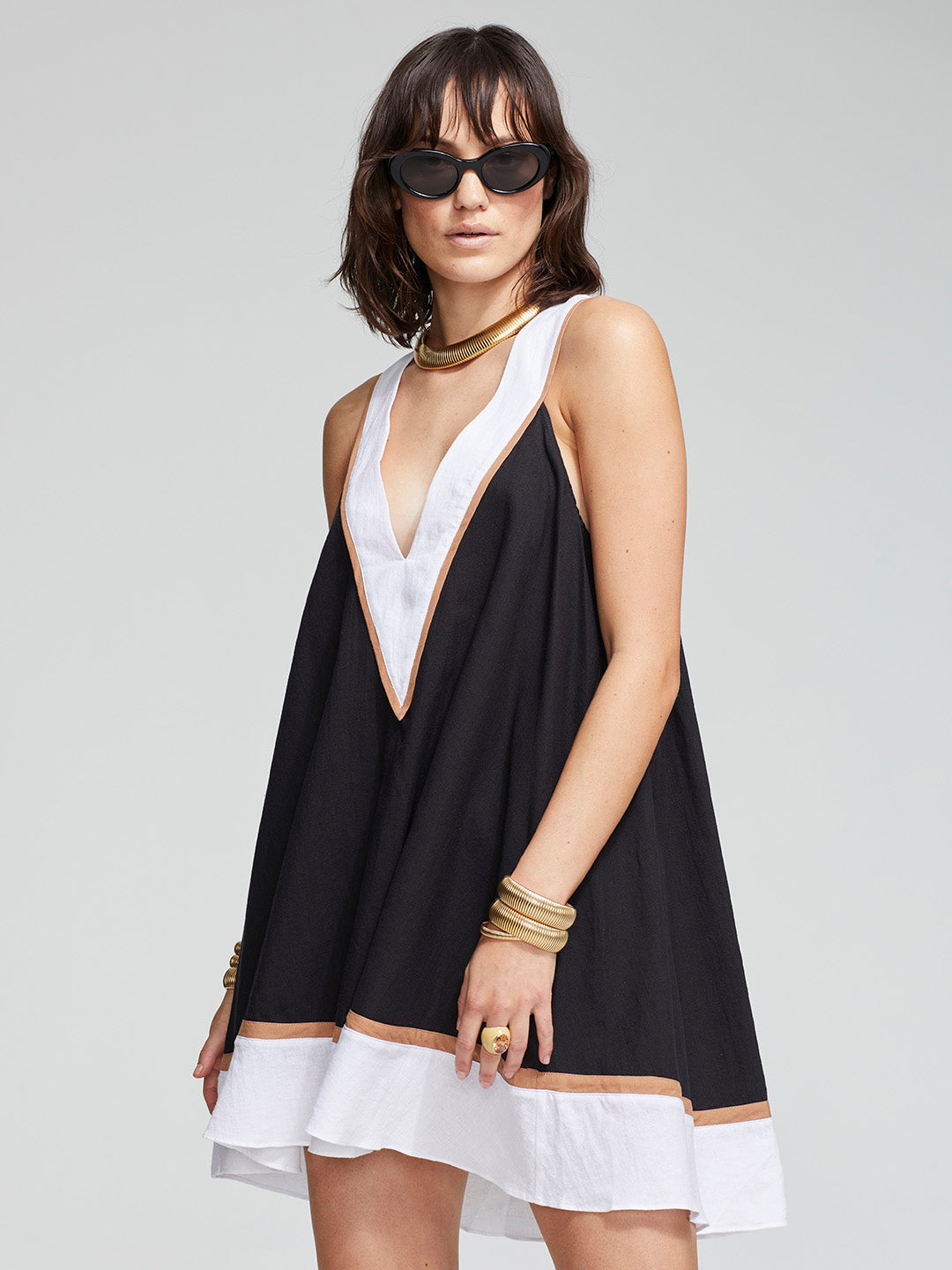 CAROLINE CONSTAS ® – Caroline Constas